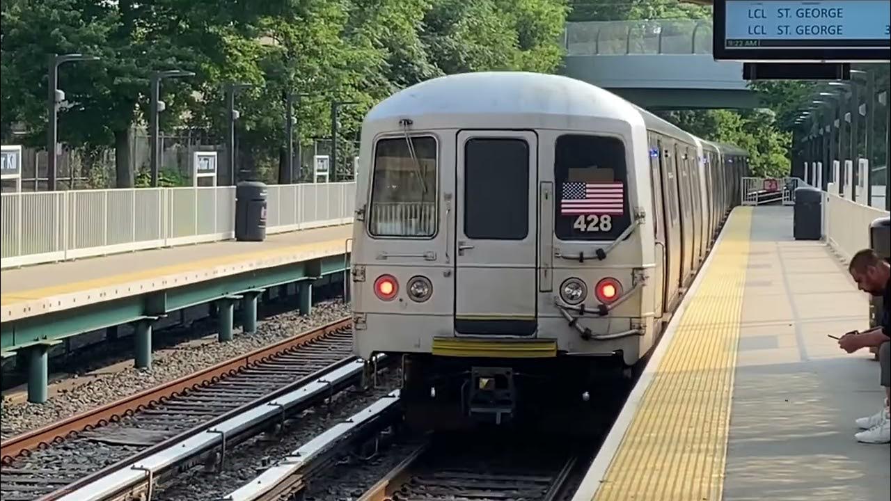 R44M: Not In Service bypassing at Arthur kill station. - YouTube
