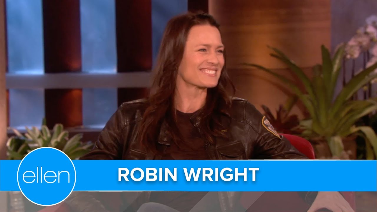 Robin Wright Reveals Her Inner Valley Girl (Season 7) - YouTube