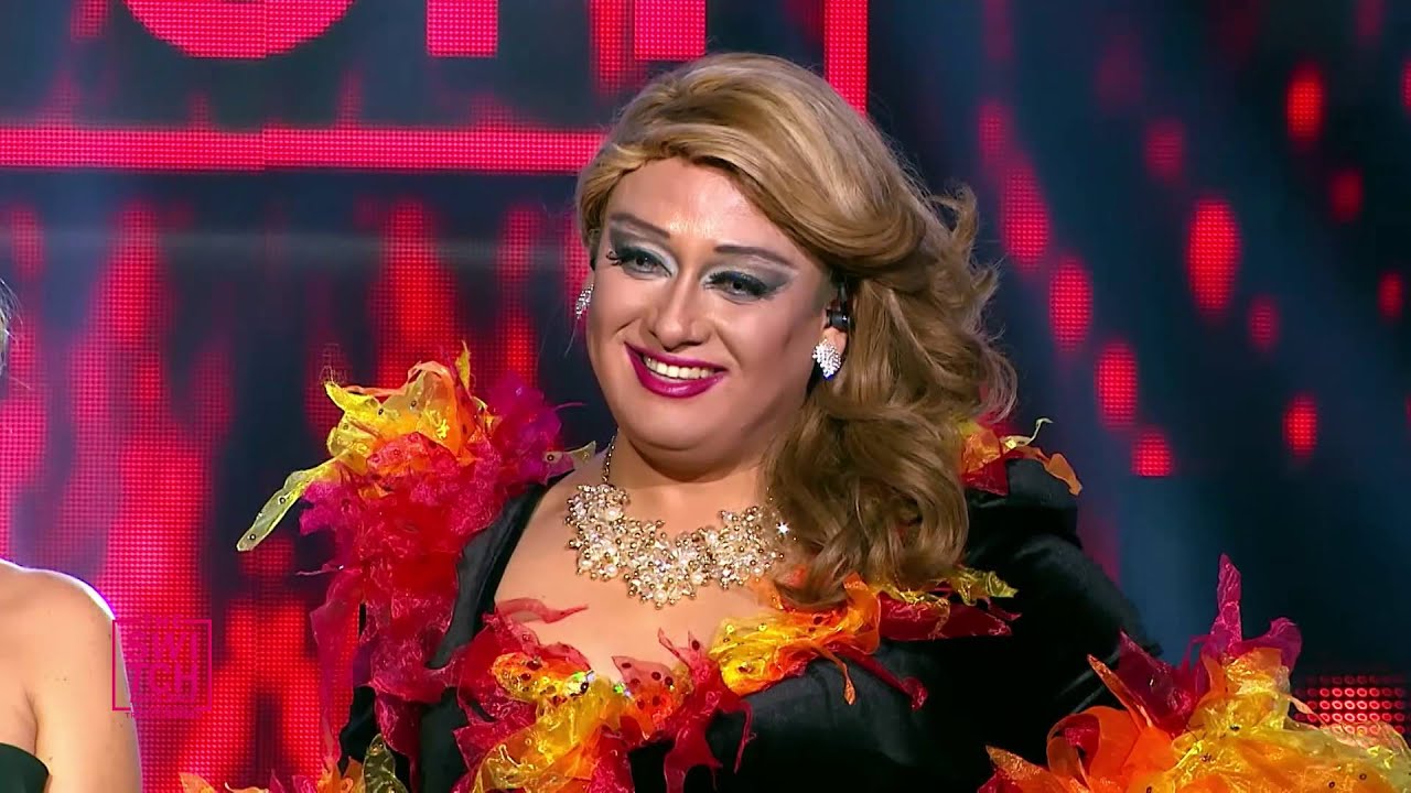 The Switch - Duelo de Divas / Fernanda Brown Vs La Yoyi - YouTube