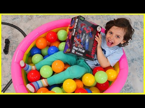 TOP HAVUZUNDAN SÜRPRİZ OYUNCAK ÇIKTI l Top Havuzu Videoları l Prens Yankı