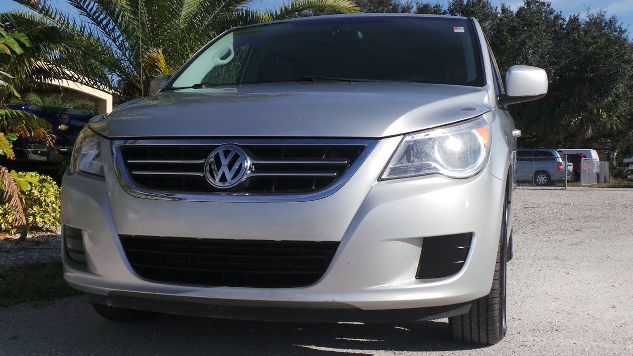 2011 Volkswagen Routan SE - YouTube