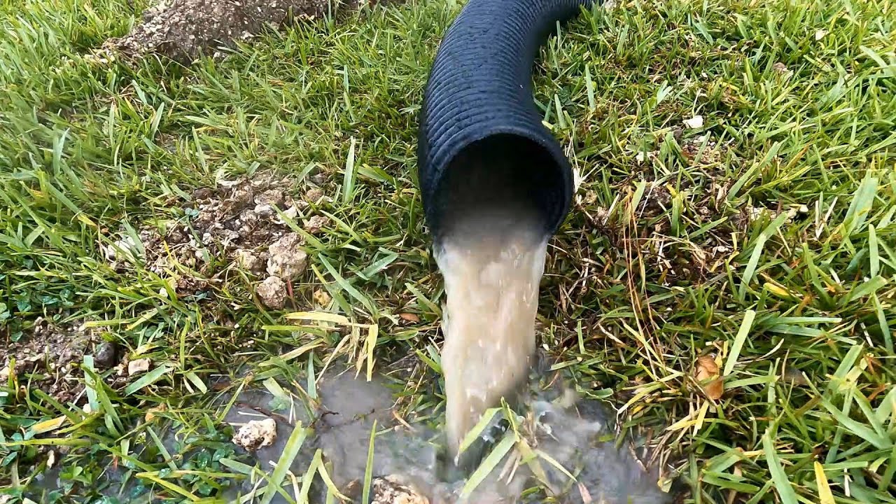 FRENCH DRAIN Gravity Discharge - YouTube