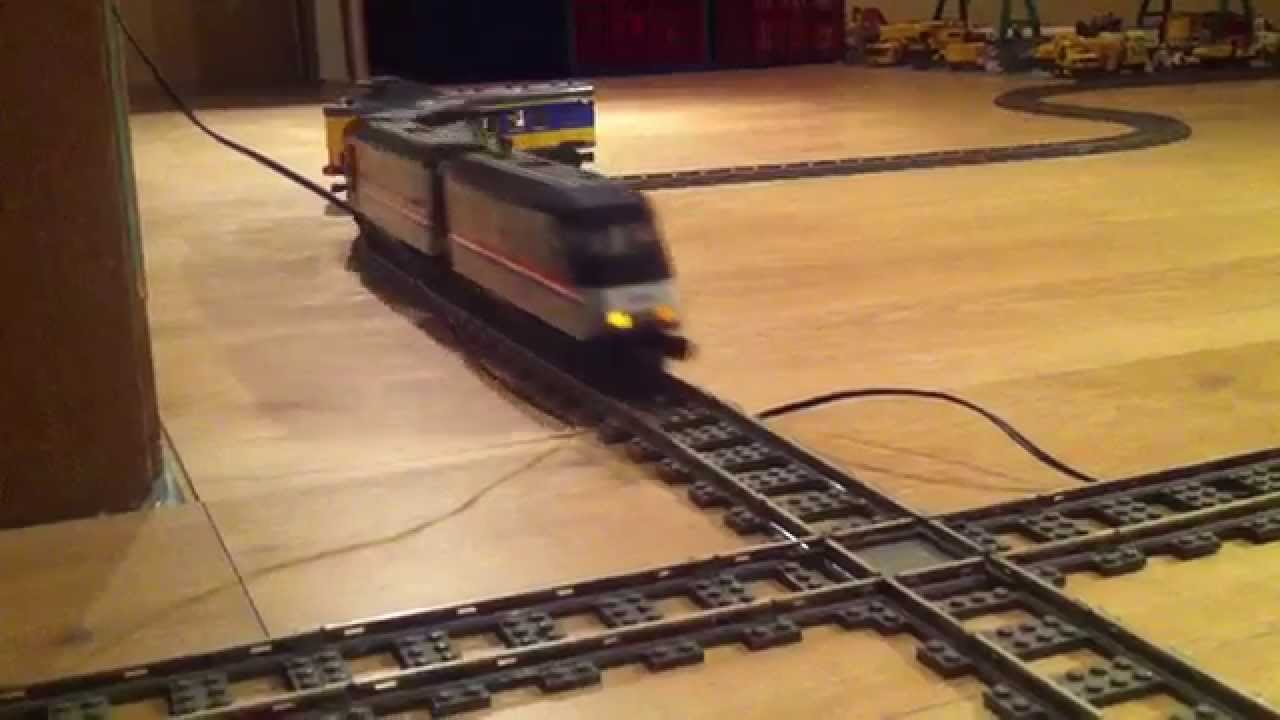Lego 4558 Custom Metroliner 9v test - YouTube