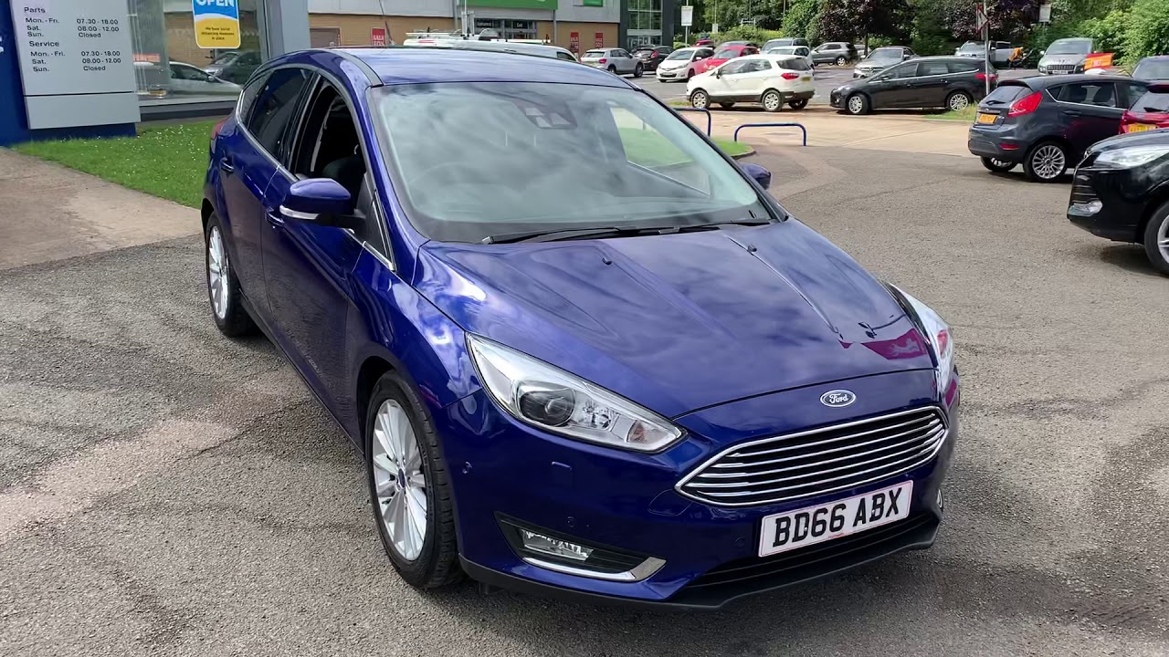 Ford Focus Titanium X - YouTube
