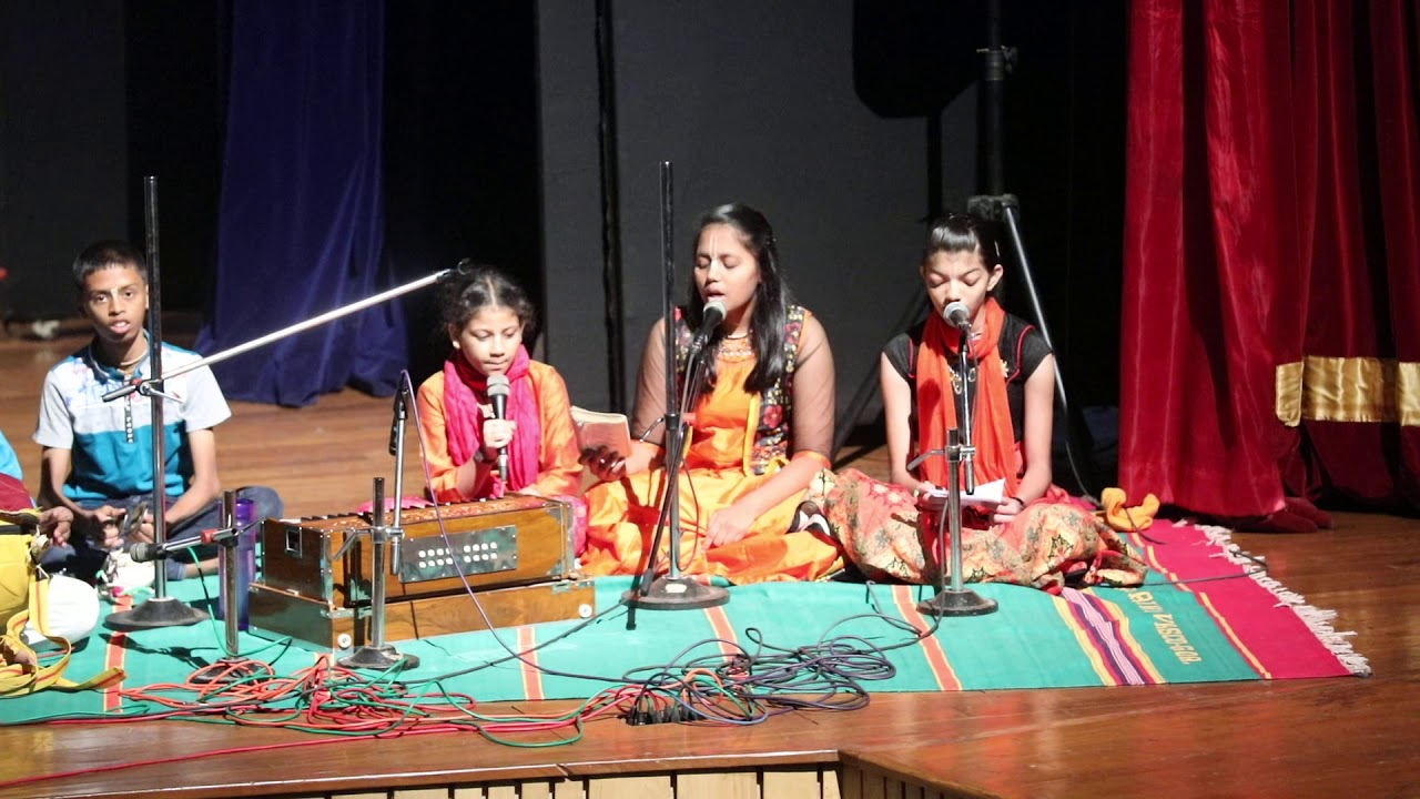 ISKCON GOA - Gaur Poornima 2020 - Sachisutashtakam by Vasco Kids - YouTube