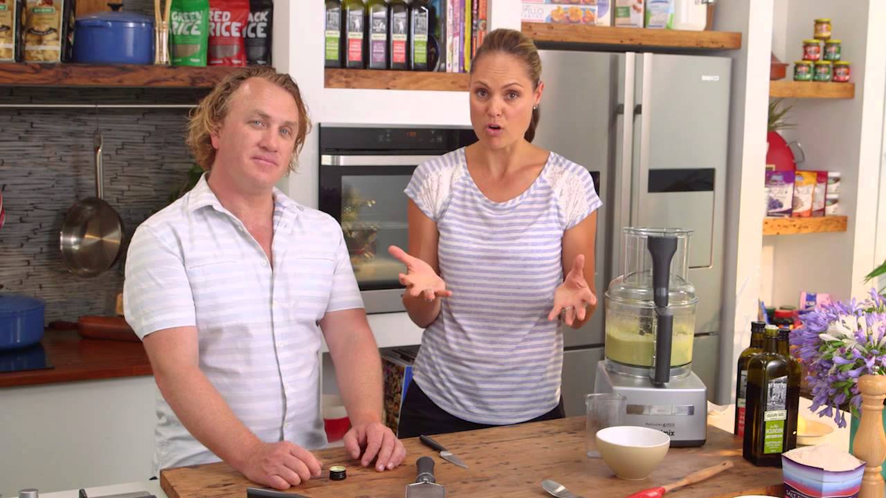 Zucchini & Chickpea Hummus | Good Chef Bad Chef S7 E53 - YouTube