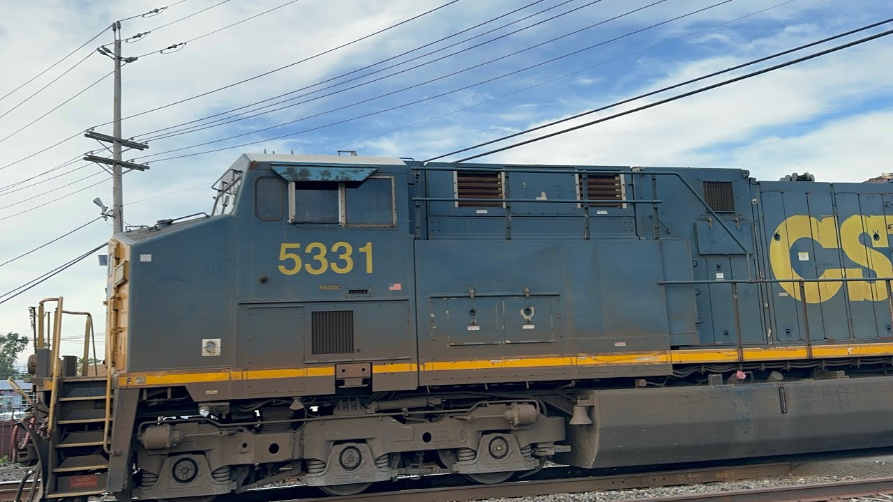 CSX 5331 ES40DC leads CSX M301 through South Plainfield NJ 5/11/2024 - YouTube