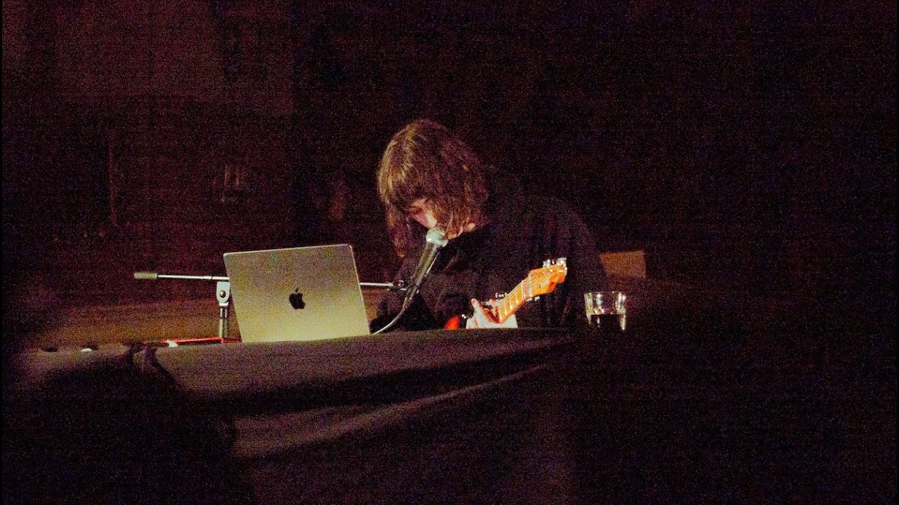 claire rousay - Live at Grand Junction in London, 11/04/2023 - YouTube