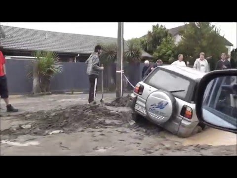 Liquefaction after Christchurch Earthquake 22 February 2011 - YouTube