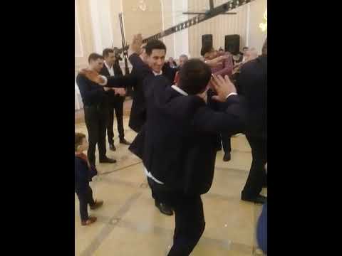 Yeraz toyu Gölkənddilər və Qarağaya toyu.