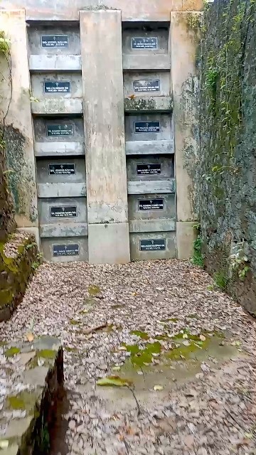 Mausoleum Drawer Cemetery - YouTube