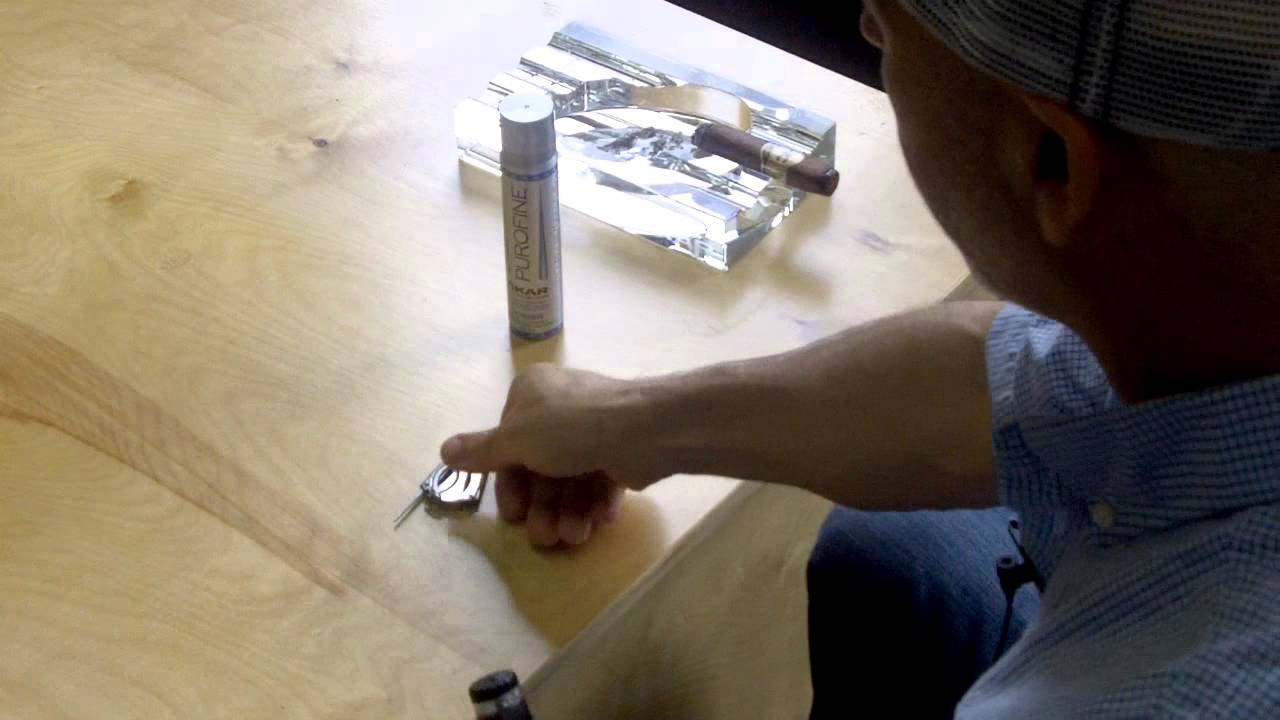 How to Bleed and Fill a Tech Lighter - YouTube