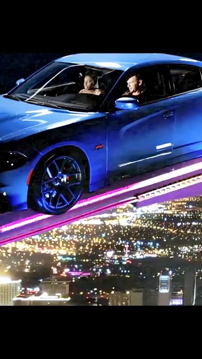 🎬 Sharknado 4: The 4th Awakens — "Sports Car Glides Through the ...