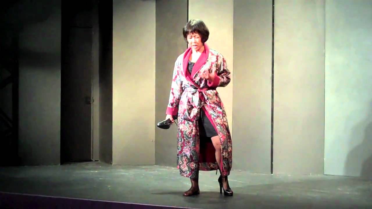 Shari Clover sings "The Diva's Lament" from "Spamalot" - YouTube