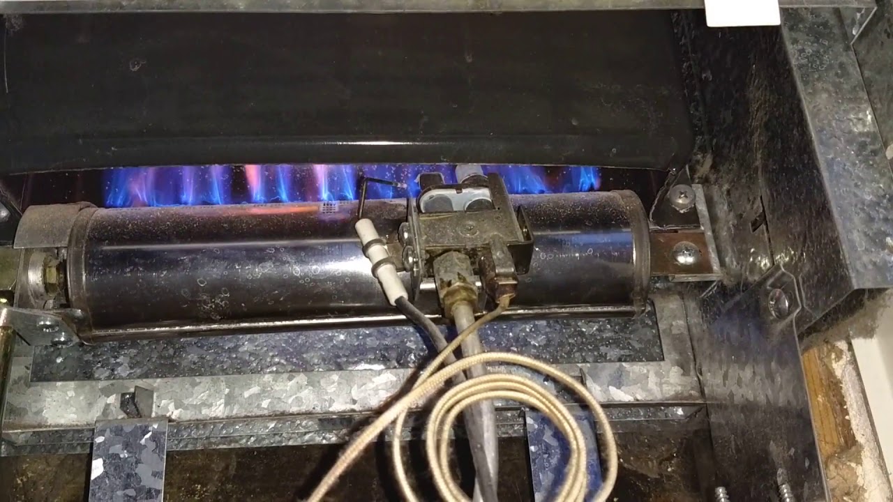 William Wall Furnace Flame Roll Out - YouTube