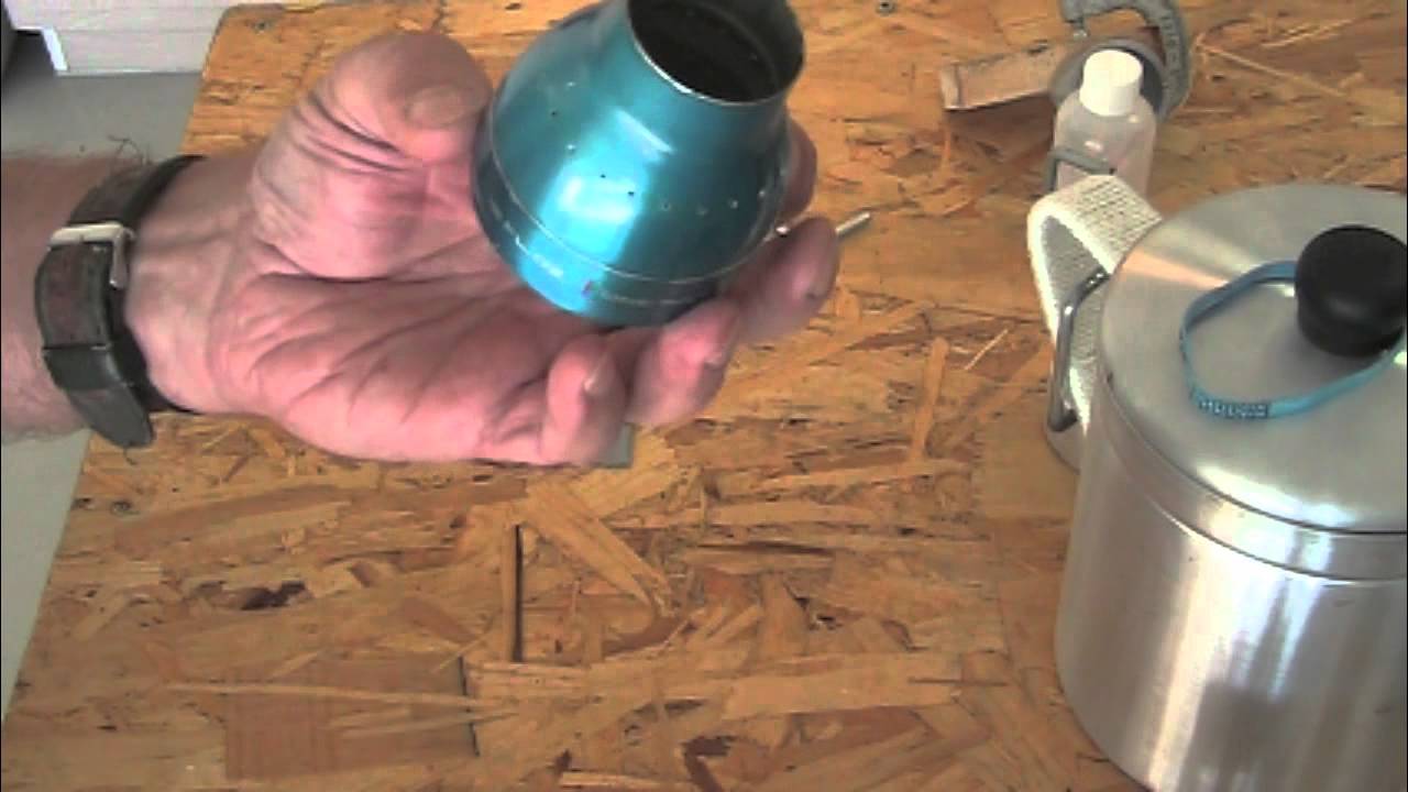 How-To Make An Alcohol Stove For Beer Can Pot - YouTube