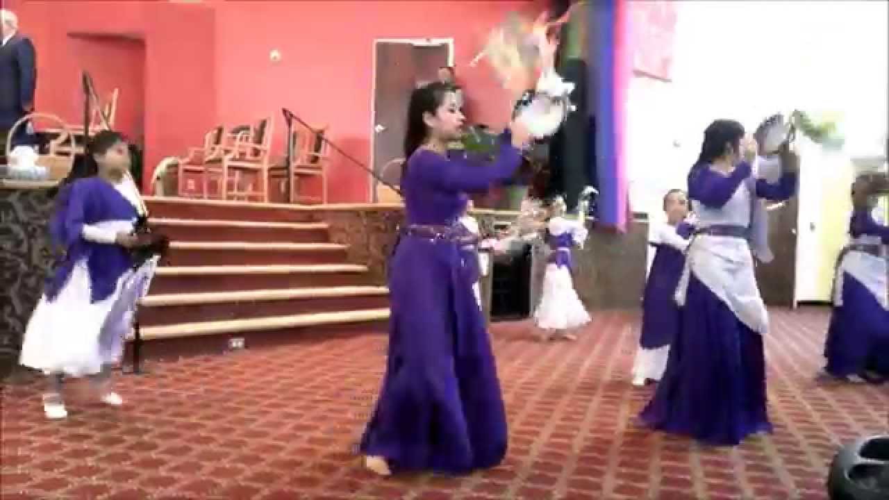 Hosanna Dance - Asi Como David Danzaba - YouTube