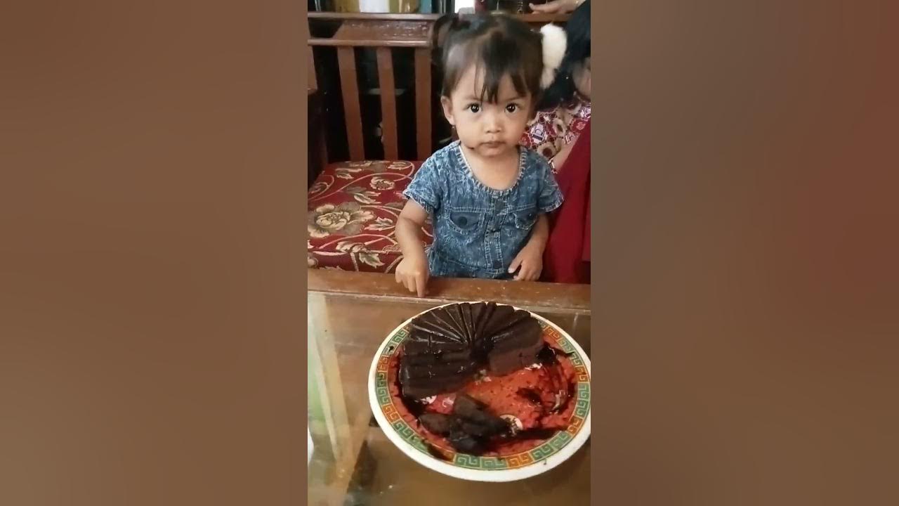 ulang tahun dede hilya yang ke 2 - YouTube