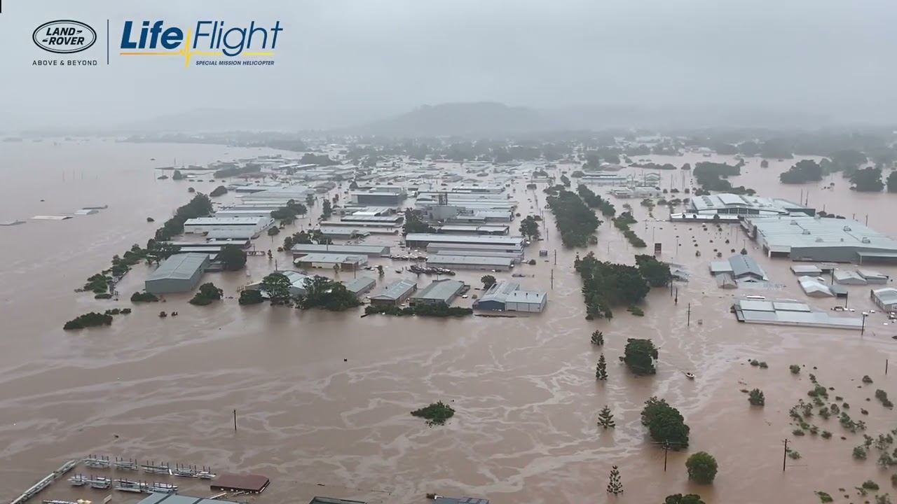 Heavy Rainfall Brings Severe Flooding to Lismore, New South Wales - YouTube