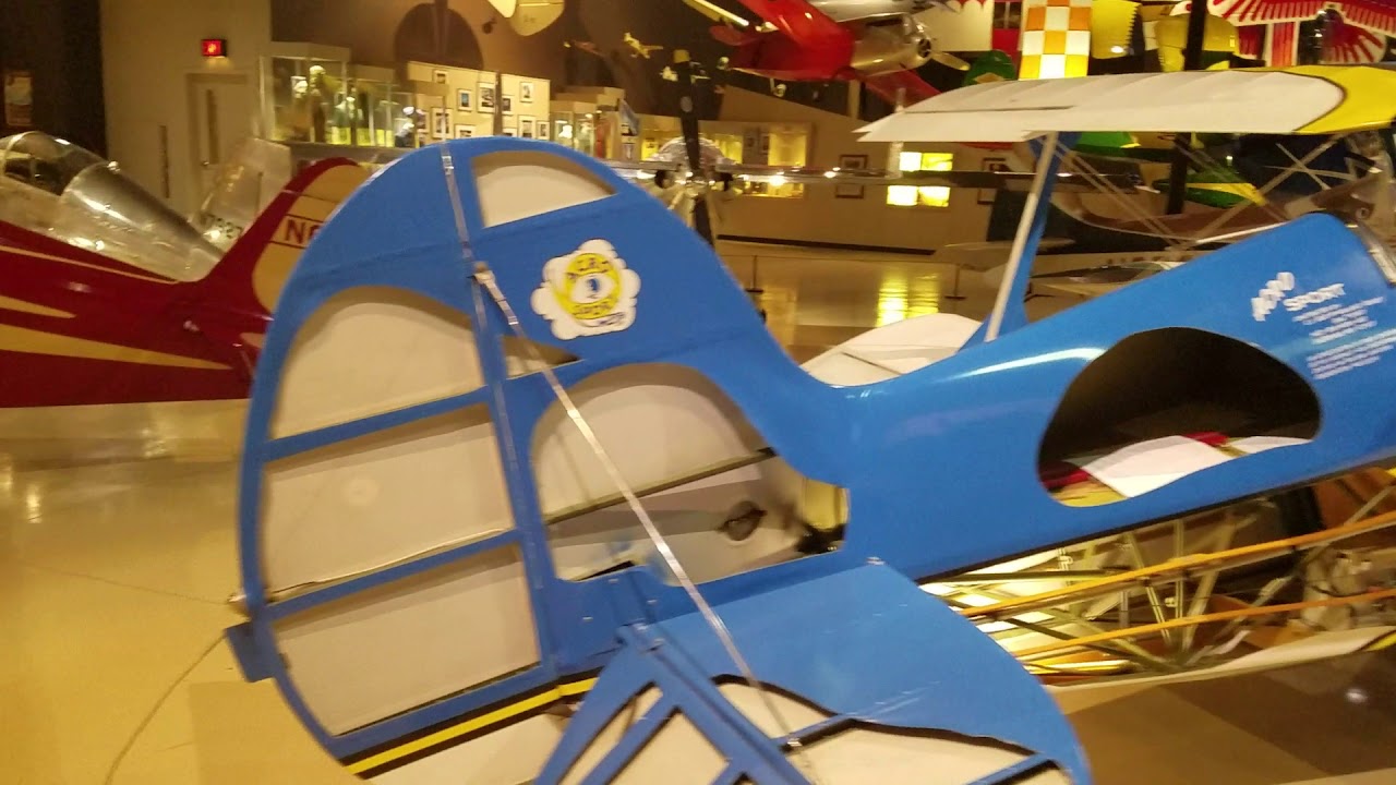Oshkosh 2019 INSIDE MUSEUM - YouTube
