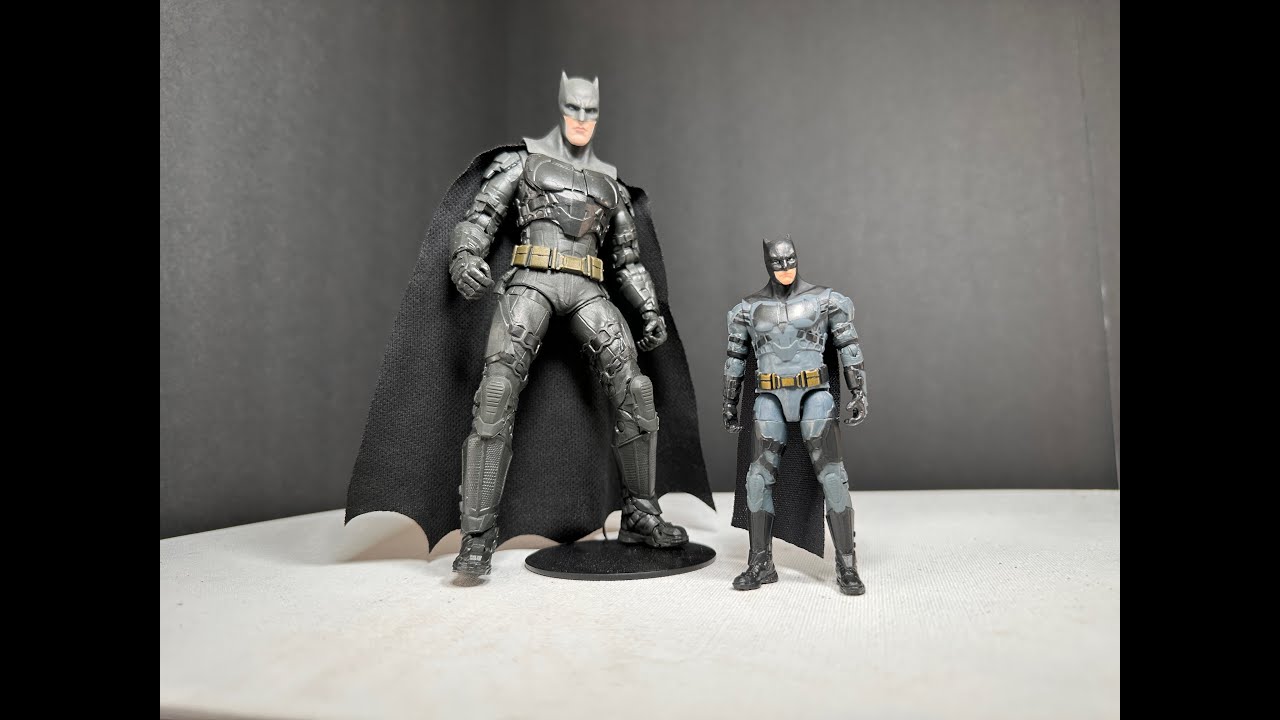 SQ Reviews Spin Master Flash Batman Batcycle Set - YouTube