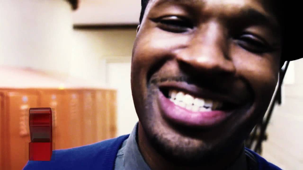 Shonlock spits a verse backstage at Dove Awards (@rapzilla @shonlock ...