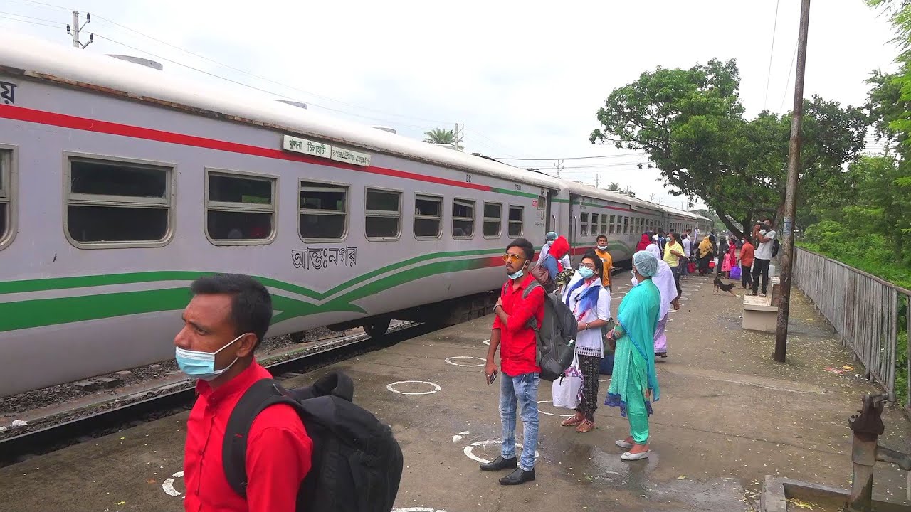 Rupsha Express Train(Khulna-Chilahati) || One of the fastest train in ...