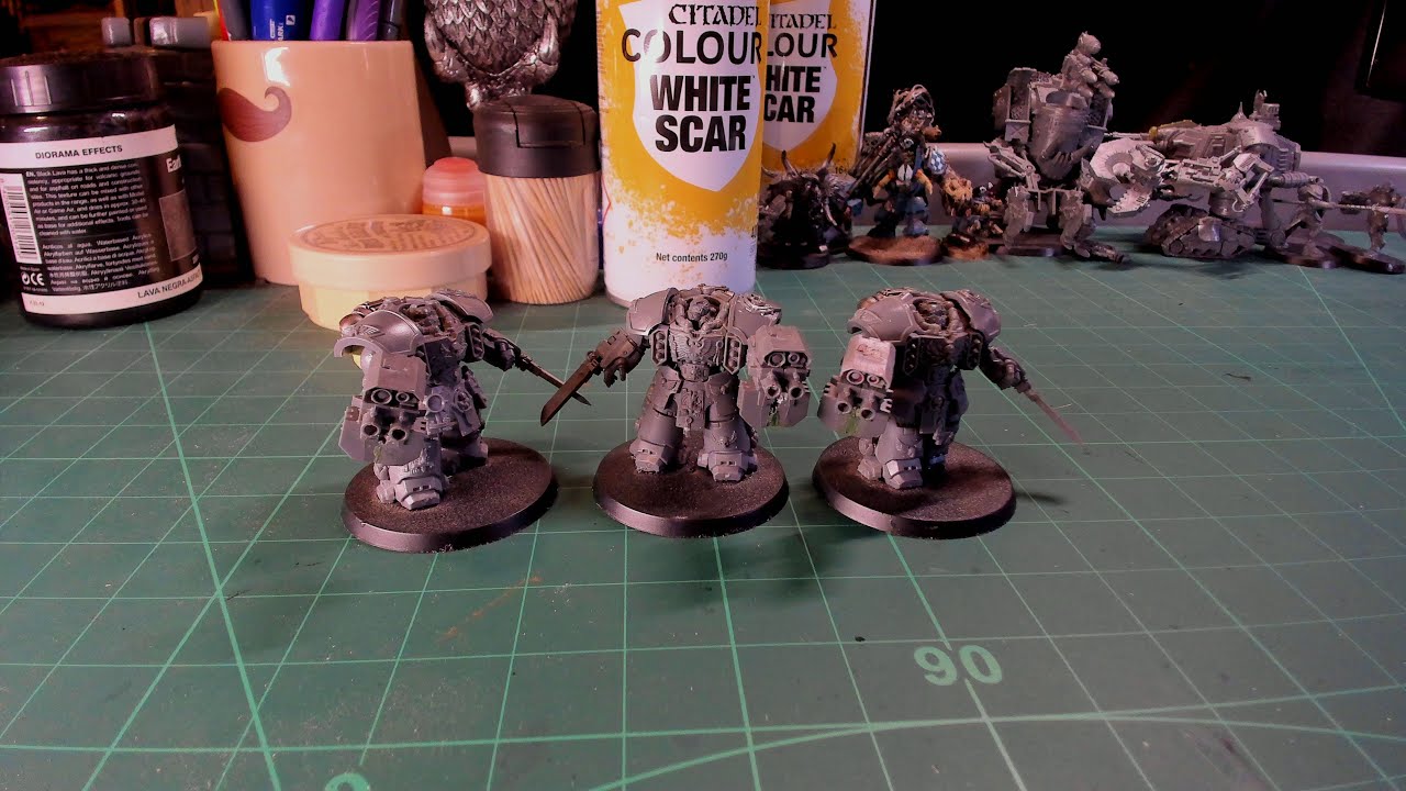 Howling Griffons Centurion Devastators Kitbash Showcase - YouTube
