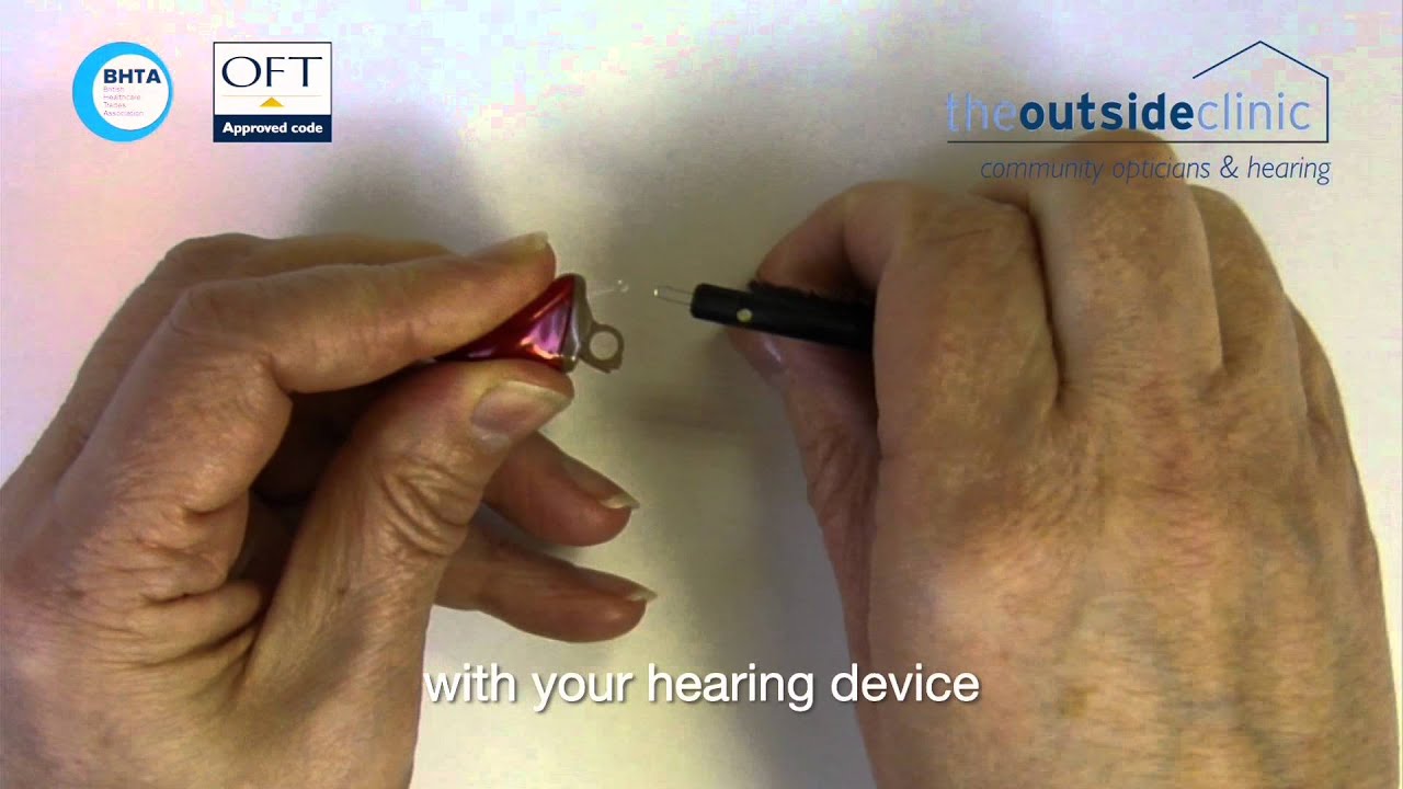 Maintaining a Phonak CIC (Completely In Canal) Hearing Device - YouTube