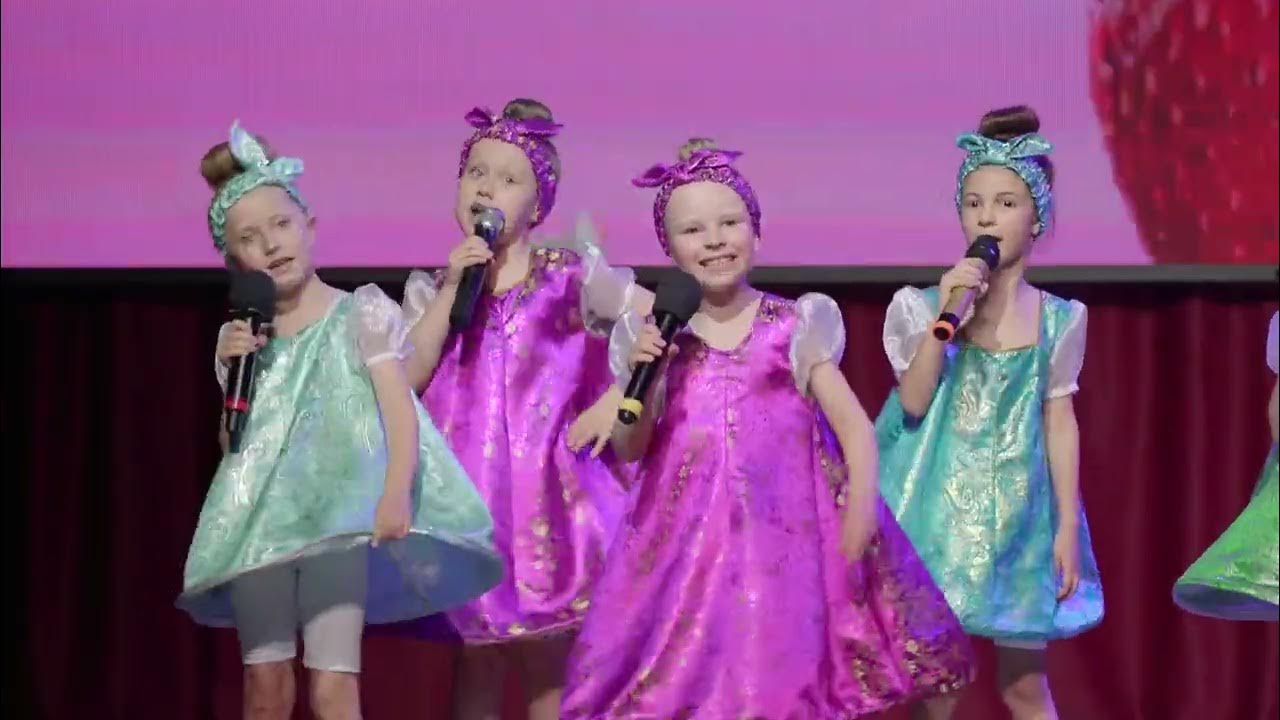 "Ягодки" - шоу-группа "Маня & Ваня" г. Воронеж 10 июня 2023г. - YouTube