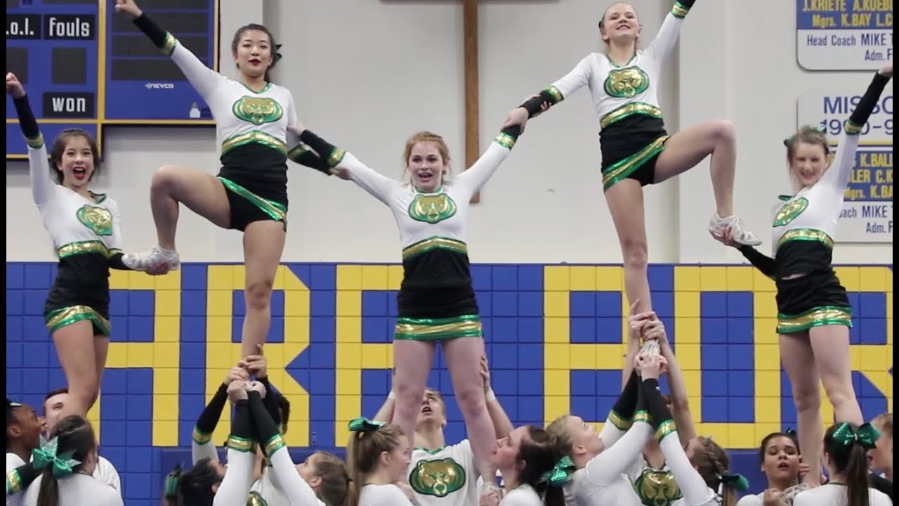 Rock Bridge cheers at regionals - YouTube