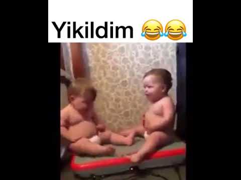 Tatlı bebekler sov yapiyor