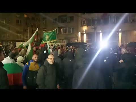 Отец Дионисий на митинг в подкрепа на Президента Румен Радев пред Турското посолство  #ЧестниИзбори
