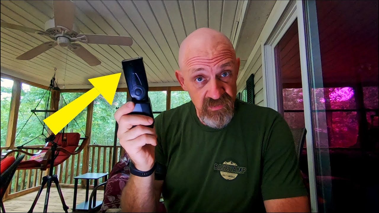 PRODUCT PHOTOGRAPHY WITH ONE SPEEDLIGHT - YouTube