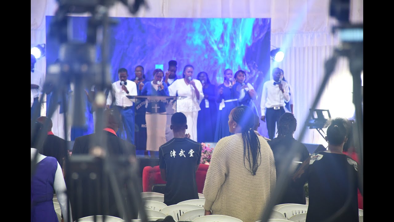 WEWE NI MUNGU USIYESHINDWA - PRAISE AND WORSHIP SET - ROHI CHURCH ...