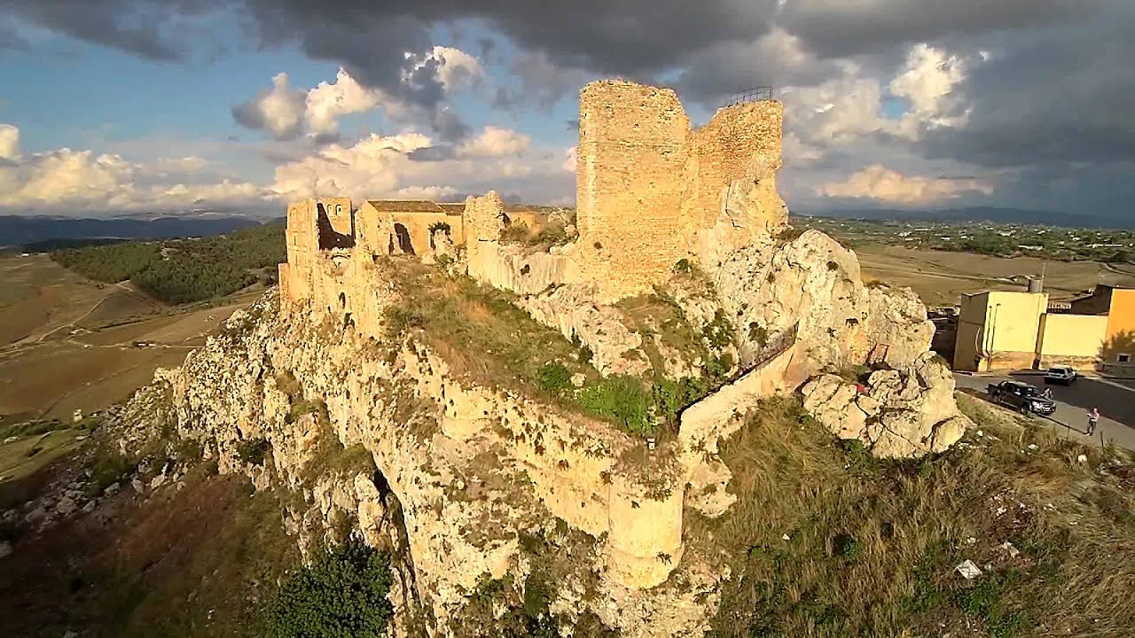 Riprese aerea Castello di Pietraperzia settembre 2 - YouTube