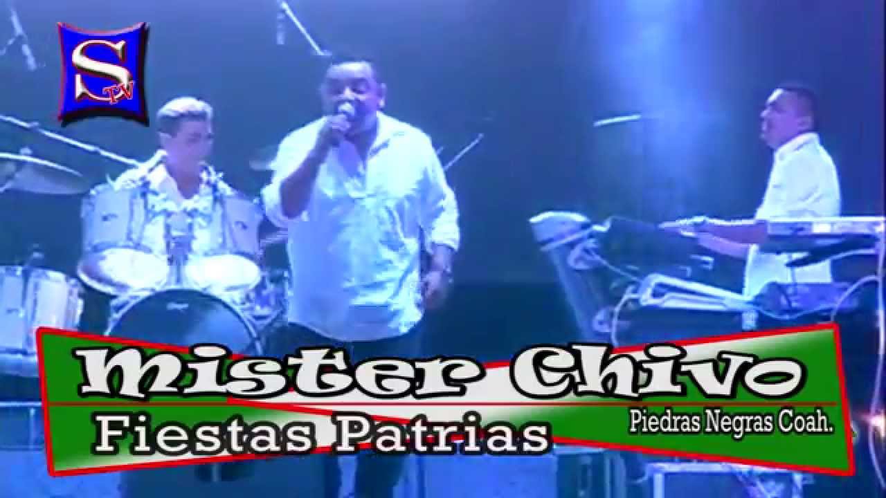 Mister Chivo en la Macro Plaza - YouTube