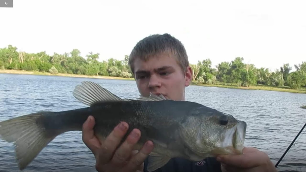 Platte River Valley Fishing in Nebraska - YouTube