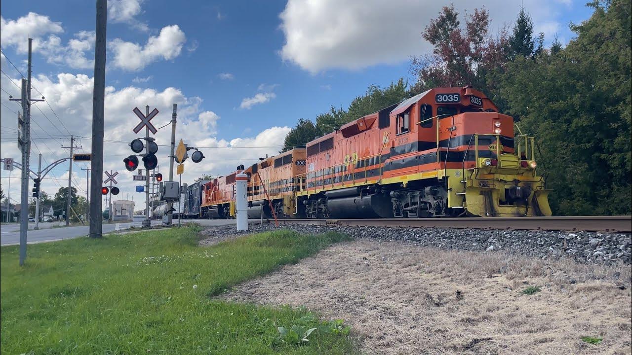 Genesee And Wyoming Heading out of Montreal - YouTube