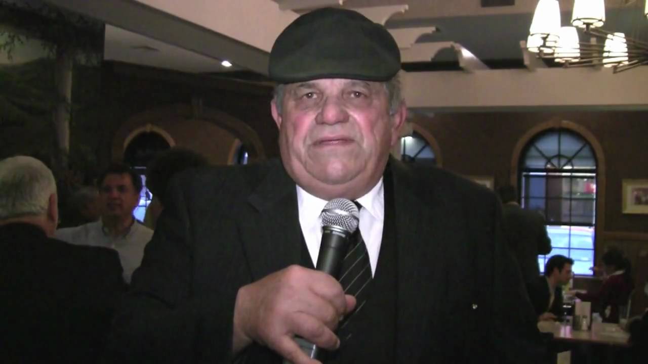 Nick Coscia interviewing Linda McMahon - YouTube