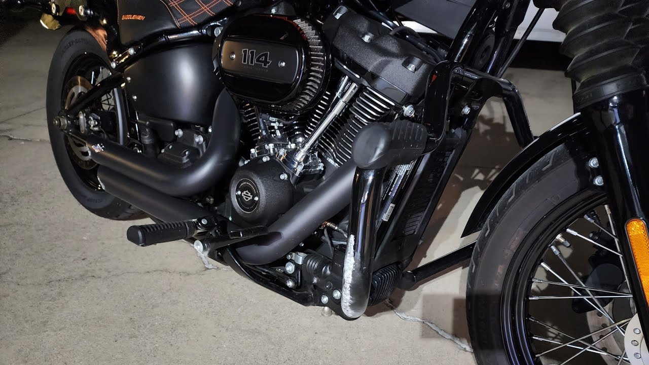 The kid crashes the Street Bob damn wow. - YouTube