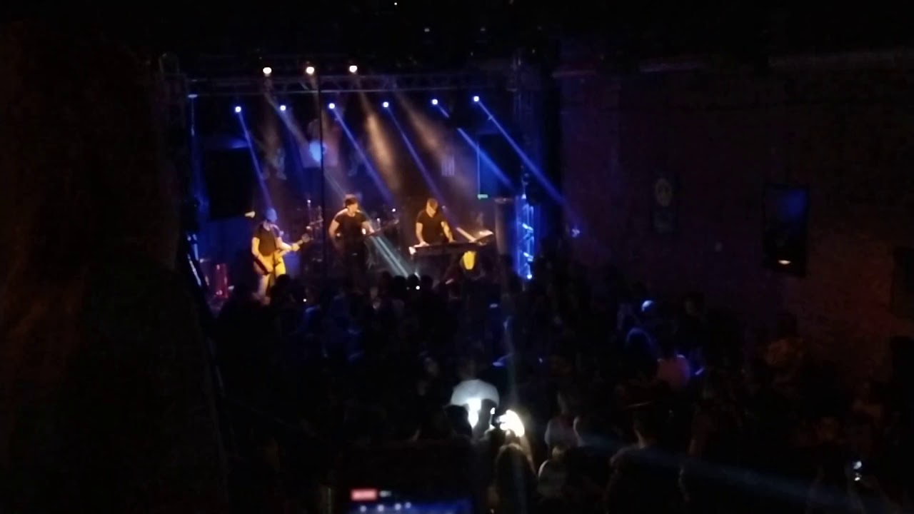 Banda Rock Boxx - Jump - YouTube