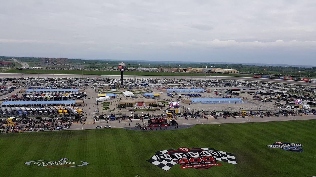 2019 Digital Ally 400 flyover - YouTube