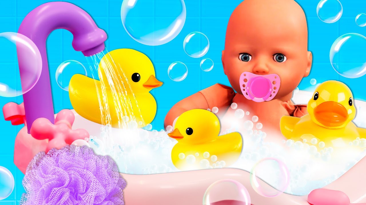 Baby Annabell doll goes swimming. Bubble bath for Baby Born doll. Baby ...