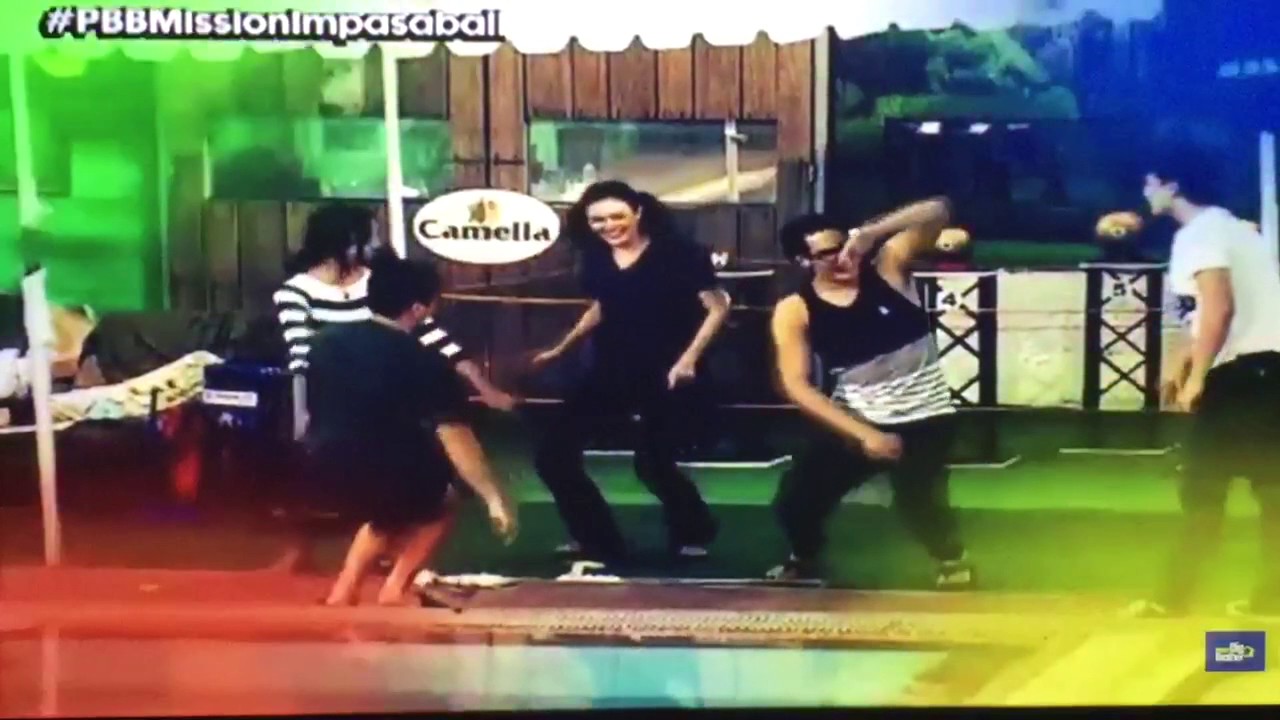 PBB ONLINE Ang katuwaan ng team Pool Area😂👍 - YouTube