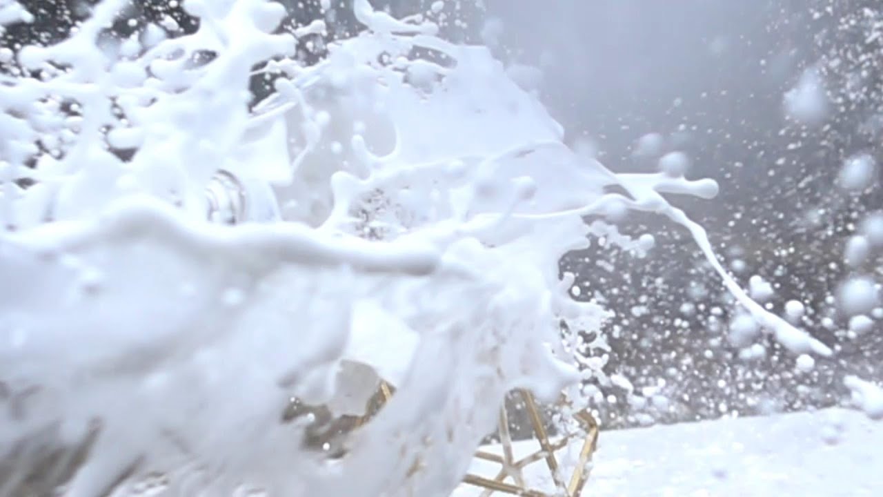 What's This? There's white stuff in the air. - YouTube