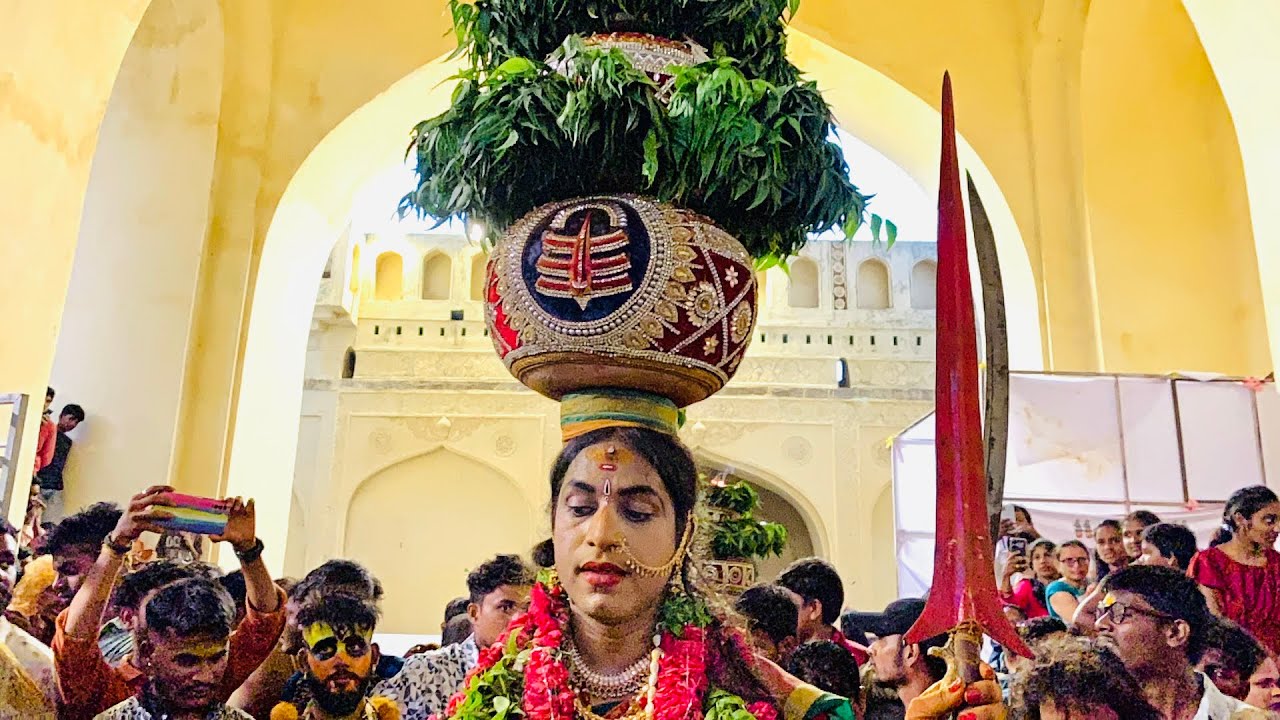 Rakesh Bonam Dance || At Golconda Bonalu 2023 || Famous 😍 # ...