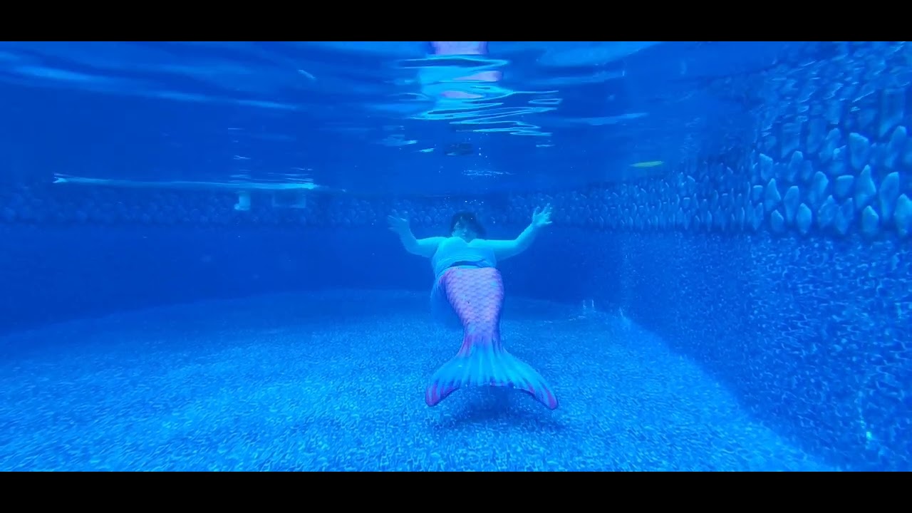 Pink and Blue amazon mermaid - YouTube
