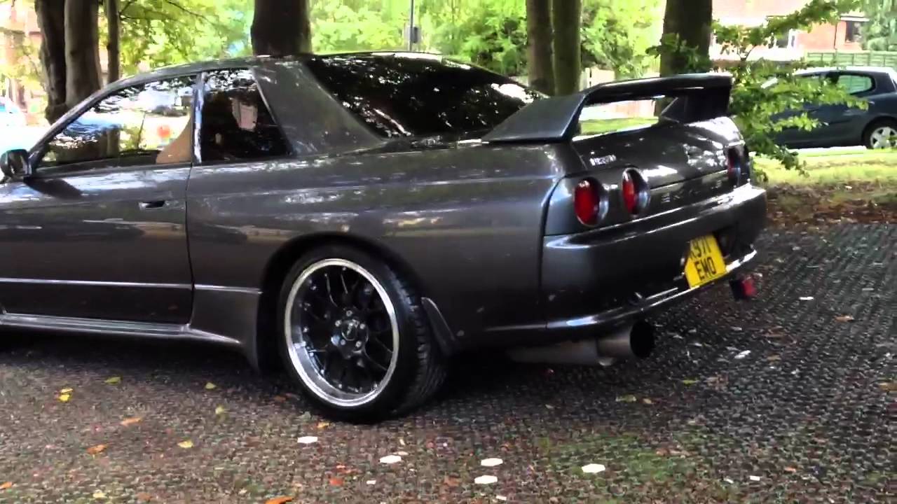 R32 GTR v spec - YouTube