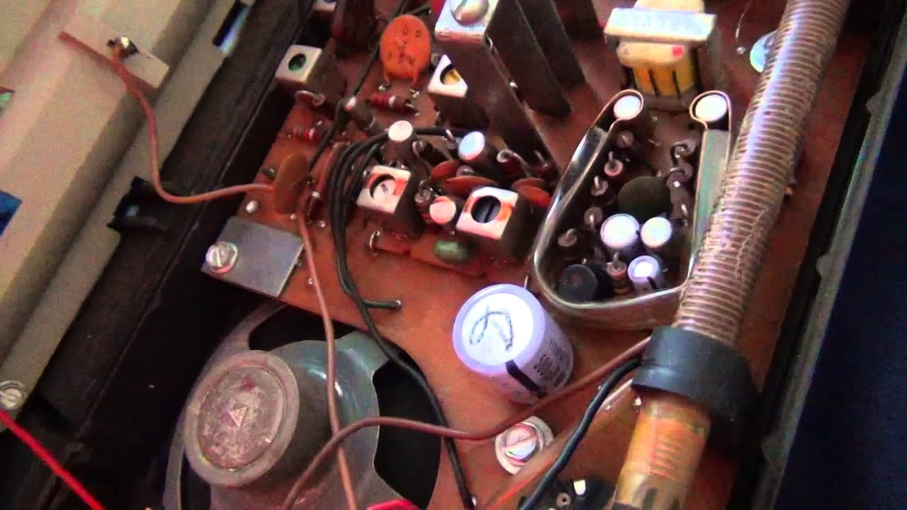 1960's GE 92SB/926B 8-transistor shortwave/AM radio - YouTube